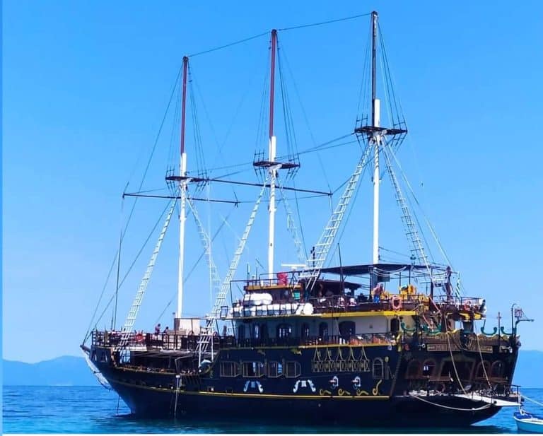 home | Liotsis Travel